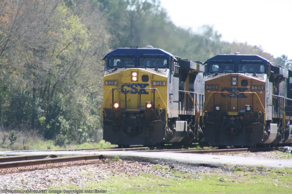 CSX 528